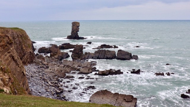 Pembrokeshire Walk 10 ~ Castlemartin Range West – Short Walks Long Paths