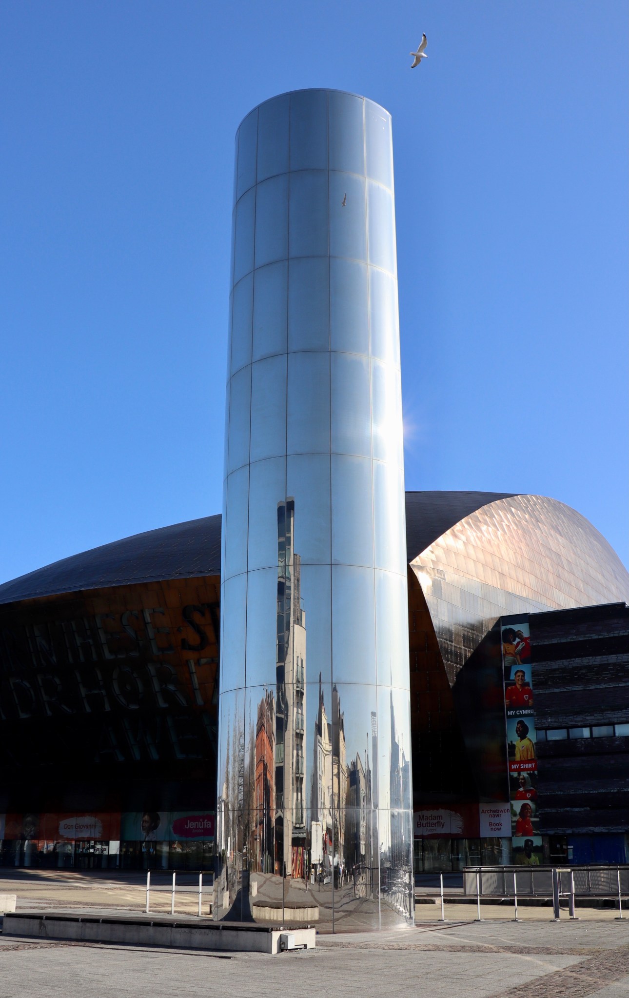 Cardiff Bay to Sully – Short Walks Long Paths